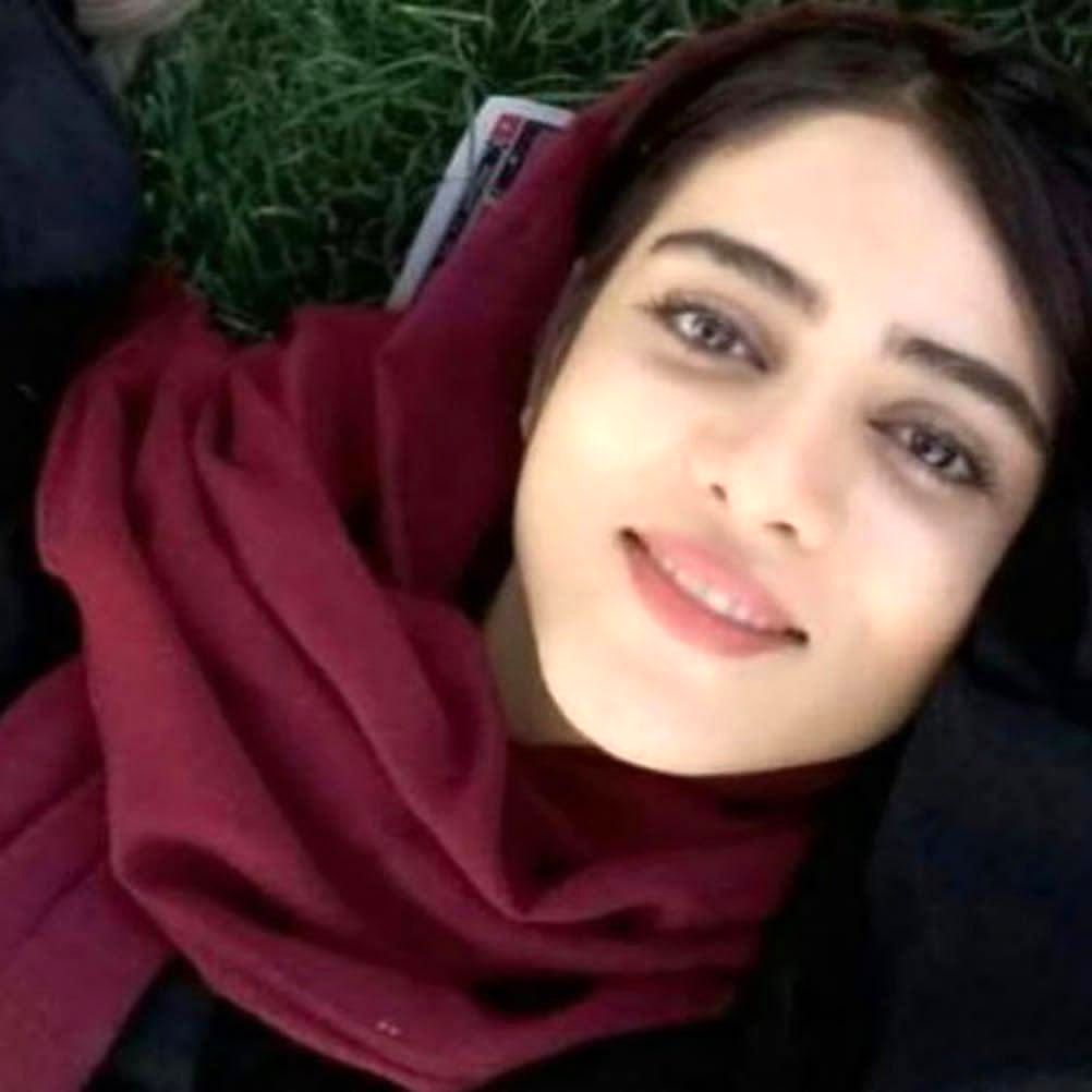 اولین عکس از مراسم تشییع و مزار سحر خدایاری دختر ابی عکس